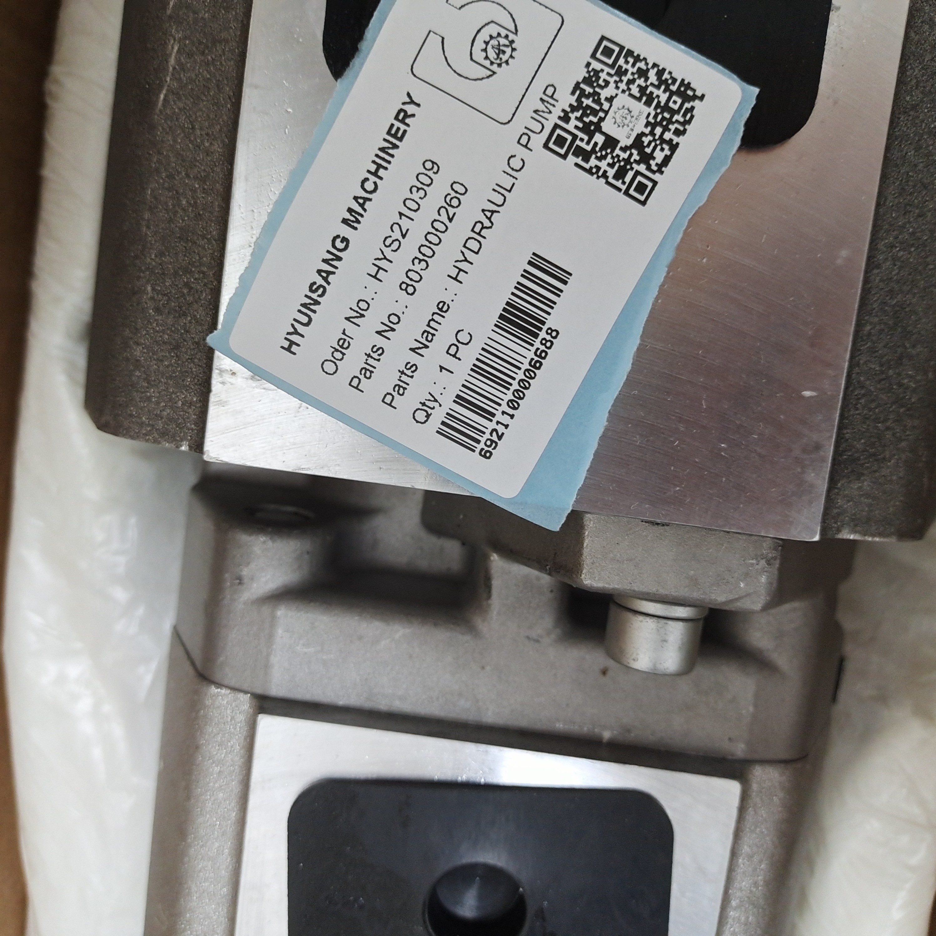 XCMG Parts Hydraulic Pump 803000260 805000307 HPO51B678-20-20-10-02GA ...